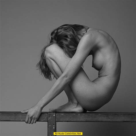 Clara Settje Naked Black White Photoset