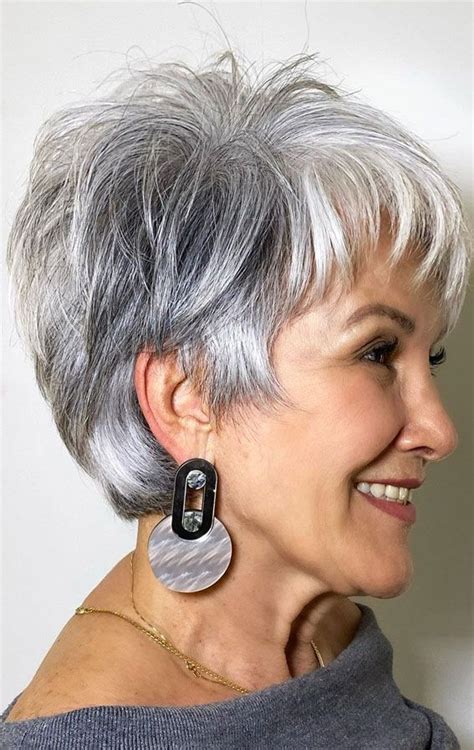 Short Hair Over 60 Short Hair Older Women Shaggy Short Hair Messy