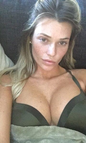 La Modelo Samantha Hoopes Desnuda