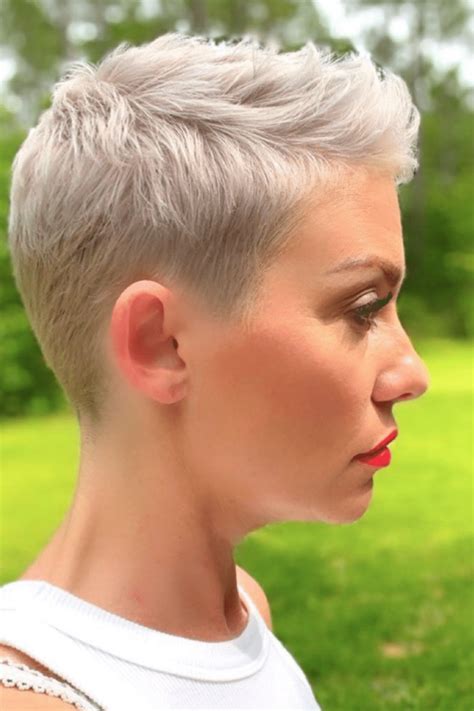 37 Cute Feminine Super Short Womens Haircuts 2022 Pixie Hairstyles