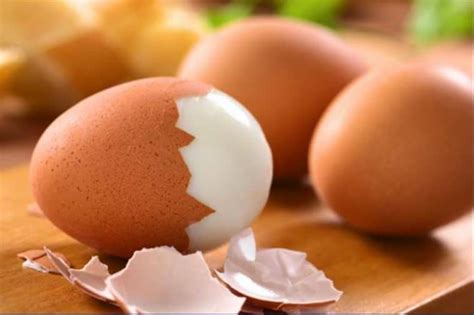 Techniques Faciles Pour Caler Facilement Des Oeufs Durs Dont Une