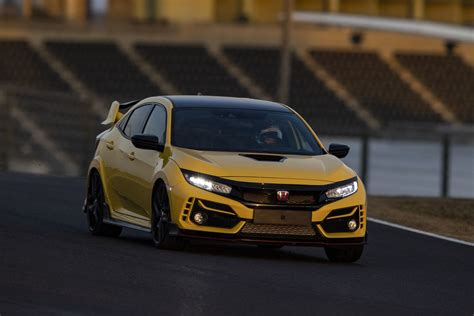 Honda Civic Type R Review Pricing And Specs