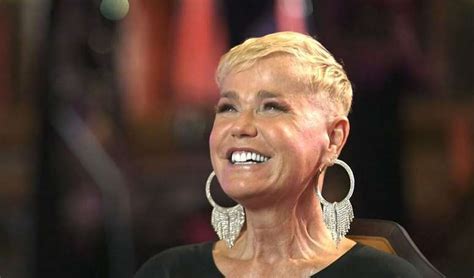 Xuxa revela o que faria se pudesse voltar no tempo e a resposta não é o