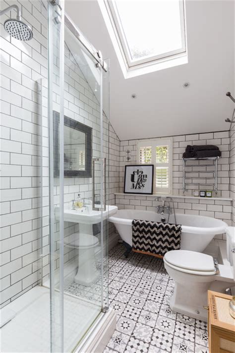 8 cosas que no debes hacer en el baño de tu casa