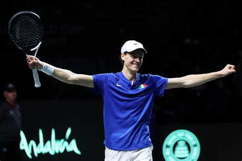 Chi è Jannik Sinner il ragazzo già campione che ha portato l Italia