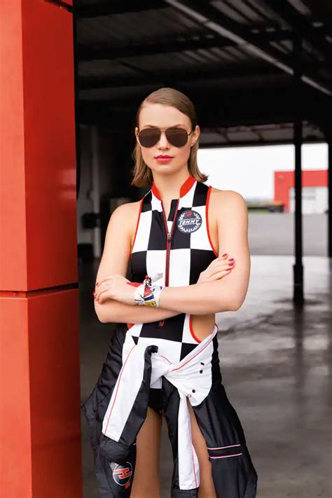 Fotos Los looks de Fórmula 1 que querrás llevar Mujerhoy