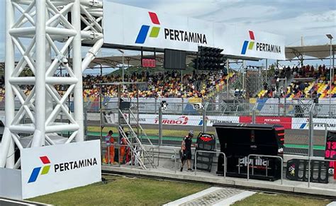 Disaksikan 33 Ribu Penonton Hari Kedua MotoGP Mandalika Lancar