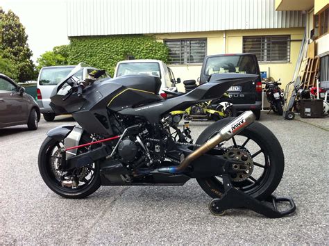 Vyrus Moto ZombDrive