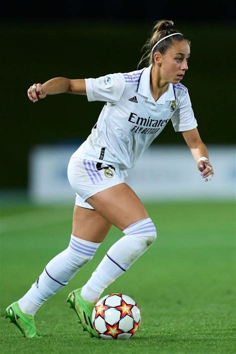 Athenea Del Castillo Female Athletes Womens Football Girls Soccer