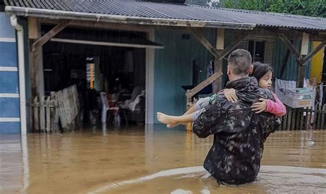 Sobe para 27 o número de mortes por ciclone no Rio Grande do Sul
