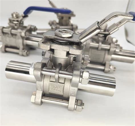 Pc Cf M Cf Stainless Steel With Direct Mouting Pad Clamp End