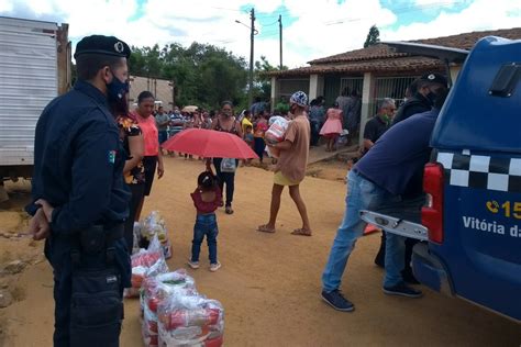 Doações arrecadadas pela Prefeitura chegam a famílias de mais três
