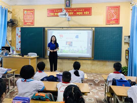 THÀNH ĐOÀN HƯNG YÊN TỔ CHỨC TUYÊN TRUYỀN VỀ CHỦ QUYỀN BIỂN ĐẢO BIÊN