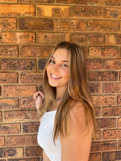 Hannah M Promotional Model From Spotlight Agency