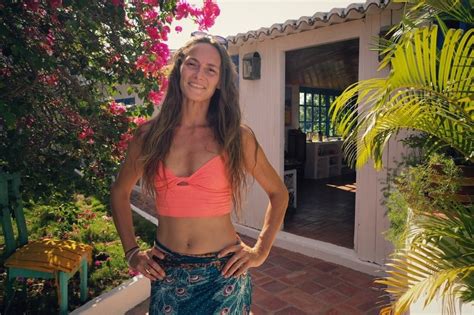 Coup de foudre au bout du monde Divertissement 2023 Télé Star
