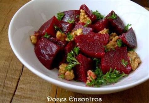 15 Receitas de salada de beterraba para o almoço ou jantar