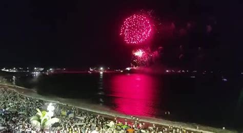 Vídeo Queima de fogos na Praia do Forte em Cabo Frio teve duração de