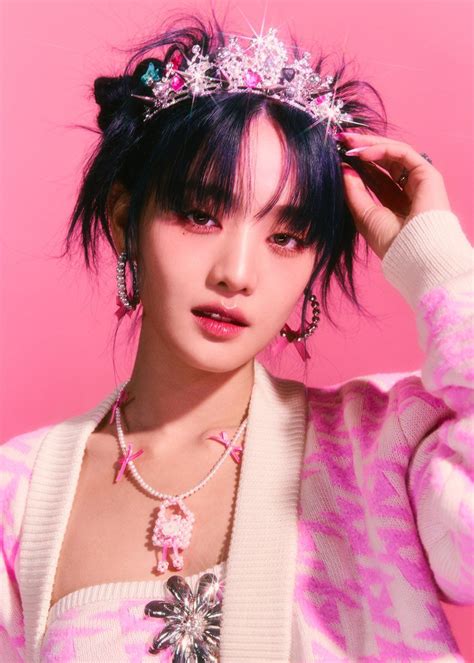 G I DLE QUEENCARD CONCEPT PHOTOS
