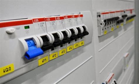 How To Reset A Circuit Breaker A Guide PLCGurus NET