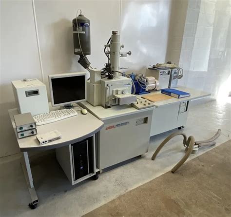 JEOL JSM 5910LV SEM Scanning Electron Microscope Lab 14 775 00