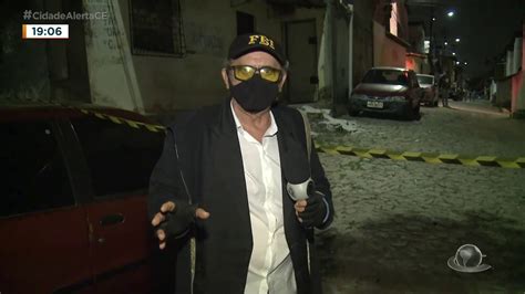 Jovem é morto na porta de casa YouTube