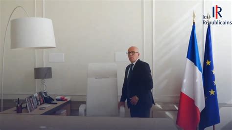 Crise chez Les Républicains Éric Ciotti se filme dans son bureau et se