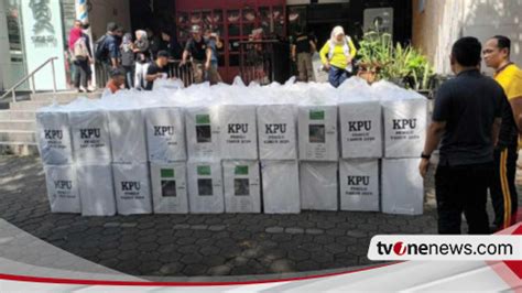 KPU Kota Bandung Mulai Distribusikan Logistik Pemilu