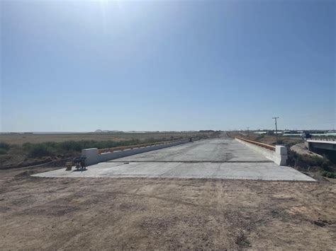 Avanza Estado en la Construcción del Puente vehicular sobre el Río