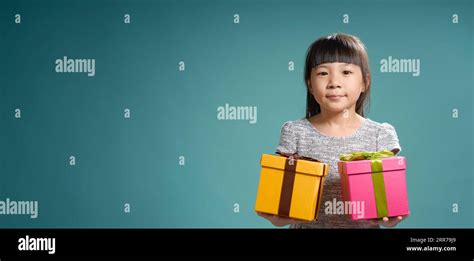 Petites Filles Asiatiques Banque De Photographies Et Dimages Haute