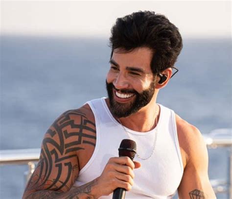 Gusttavo Lima lança EP Embaixador Acústico gravado na Grécia