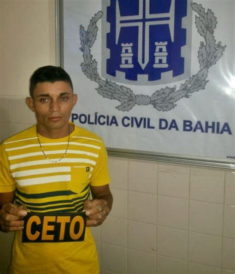 Polícia afirma ter prendido chefe de quadrilha criminosa acusada de