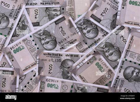 Indian 500 Rupee Note Hi Res Stock Photography And Images Alamy