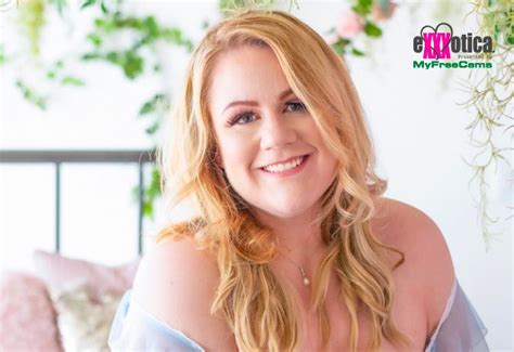 Exxxotica Expo On Twitter New Exxxotica Blog Curvy Mary To Appear