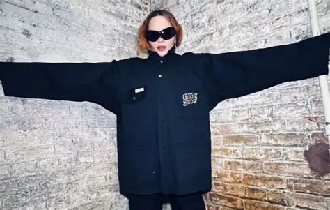MADONNA ESTÁ NAMORANDO BOXEADOR DE 29 ANOS QUE TREINOU UM DE SEUS
