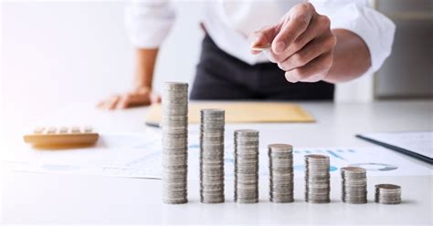 7 consejos prácticos para ahorrar dinero en tu empresa