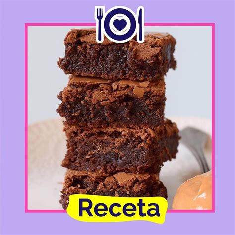 Deliciosos brownies de chocolate para acompañar con helado