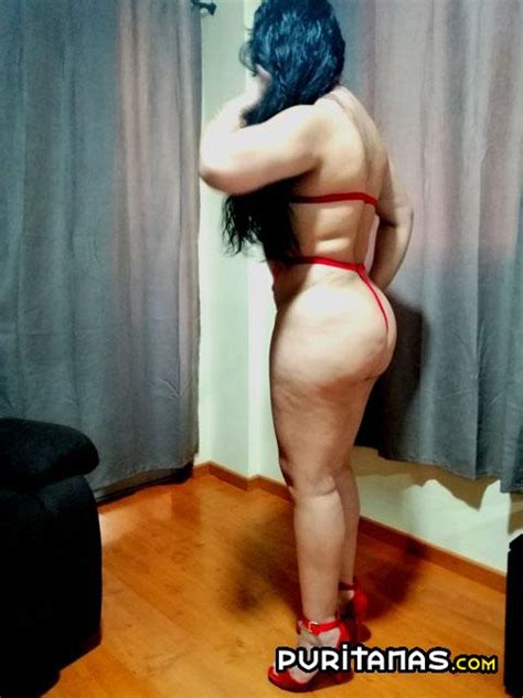Madura Rica Modelando Sexy Esperando Comentarios Puritanas