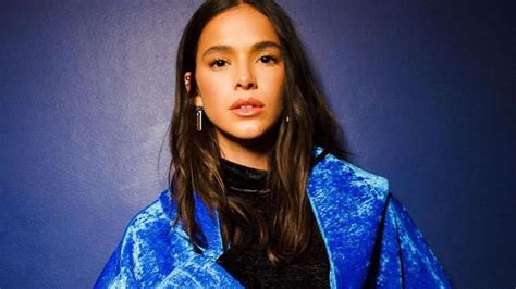 Bruna Marquezine Se Declara Para Ator De Besouro Azul