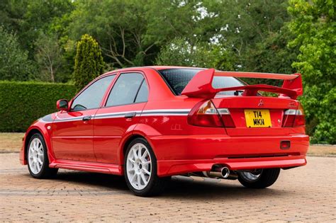 A subasta un impecable Mitsubishi Lancer EVO VI Tommi Mäkinen Edition