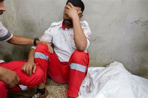 La desgarradora reacción de un médico palestino que transportó el
