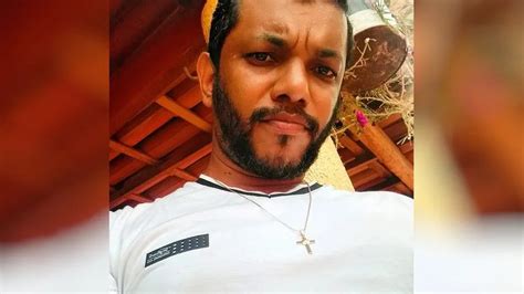 Acusado De Matar Irm O Homossexual A Facadas Condenado A Anos De