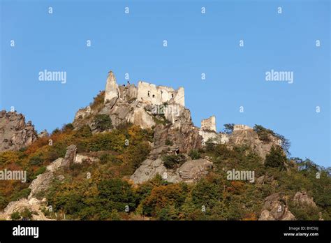 Ruine Von Duernstein Stockfotos Und Bilder Kaufen Alamy