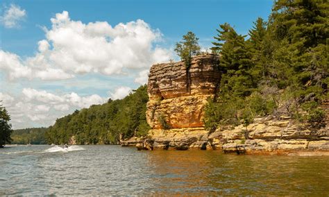 Descubre los paraísos naturales de Wisconsin para acampar cerca de