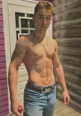 SHIRTLESS MALE MUSCULAR Handsome Beefcake Hunk Hot Jock Physique PHOTO