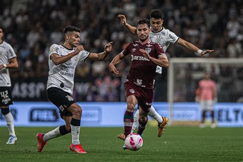 Saiba Onde Assistir Corinthians X Fluminense Neste Domingo Pelo