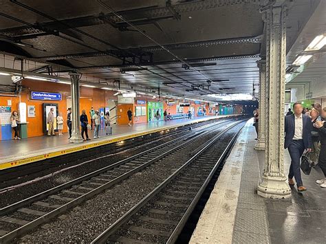 Gare RER de Denfert Rochereau le quai 3 doit être relié au reste du