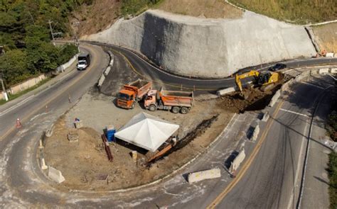 Obras dos Contornos da Rodovia dos Tamoios entre Caraguatatuba e São