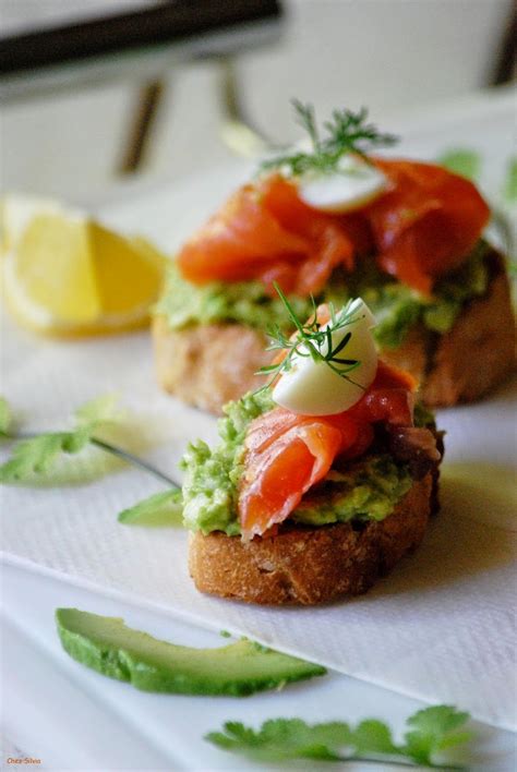 Tosta Con Crema De Aguacate Y Salm N Ahumado Chez Silvia Salmon Y
