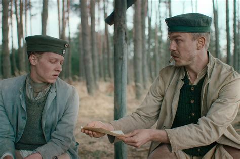Edward Berger Breaks Down Four Key Scenes From All Quiet On The