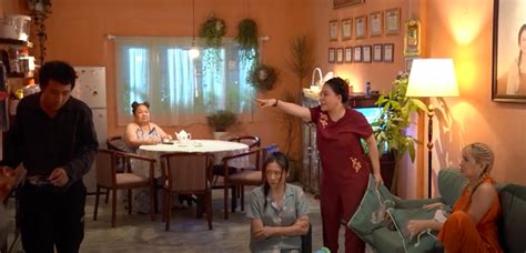 Phim Nhà bà Nữ của Trấn Thành Nhà nào cũng có lúc là bà Nữ